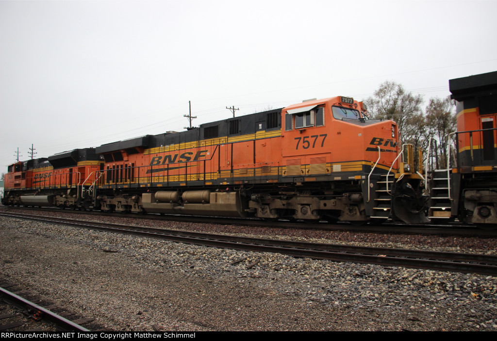 BNSF 7577